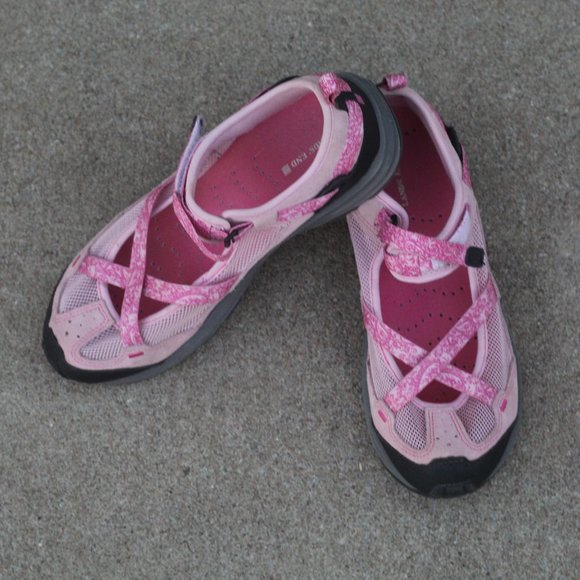 Lands' End | Shoes | Lands End Pink Black Womens Trekker Mary Jane Size ...
